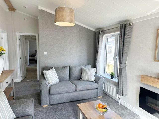 2 Bedroom Park Home Mobile Home