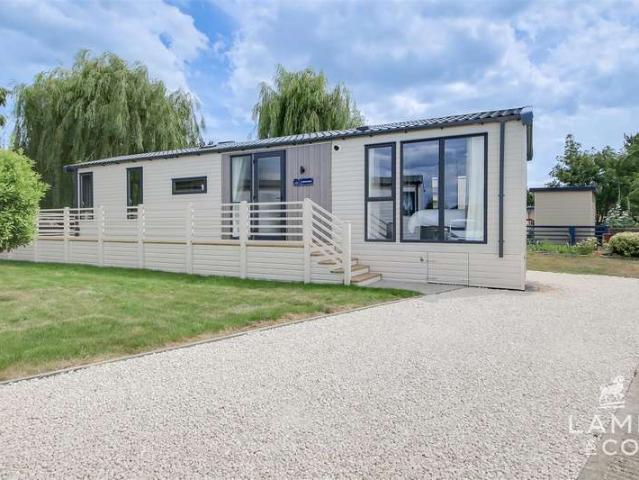 2 Bedroom Park Home Mobile Home