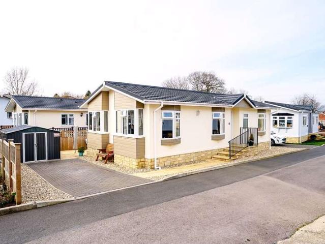 2 Bedroom Park Home Mobile Home