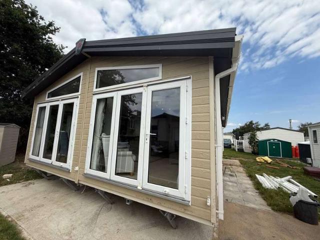 2 Bedroom Park Home Mobile Home