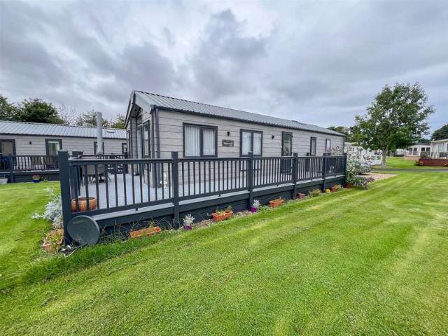 2 Bedroom Park Home Mobile Home