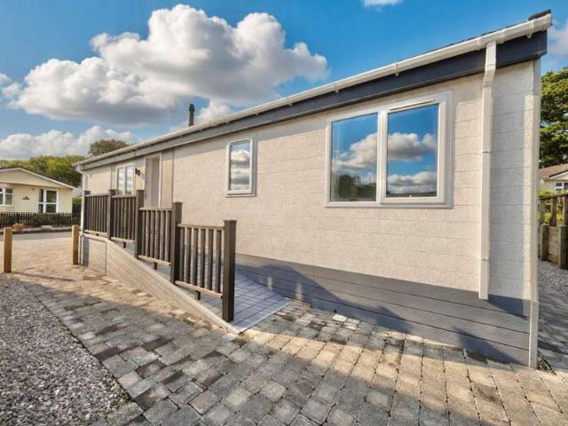 2 Bedroom Park Home Mobile Home