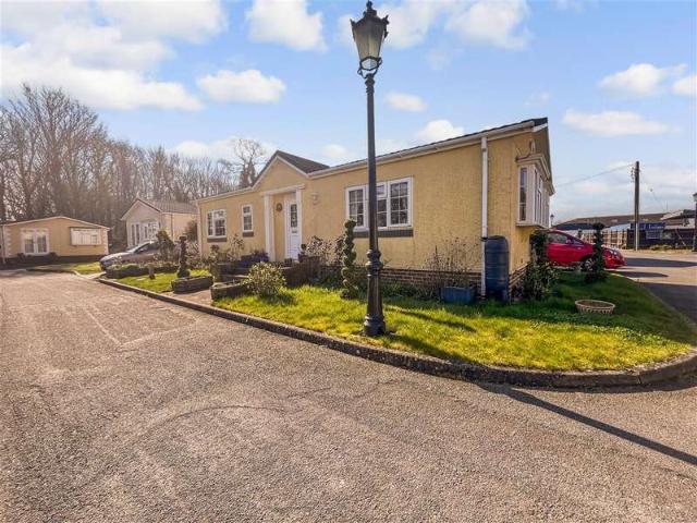 2 Bedroom Park Home Mobile Home