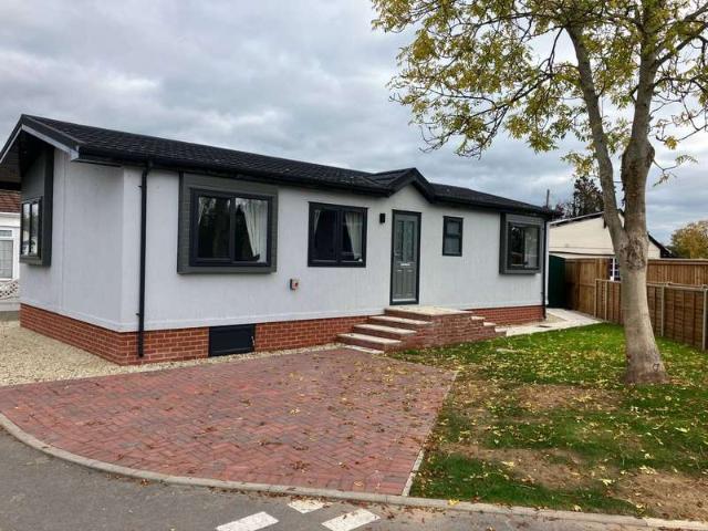 2 Bedroom Park Home Mobile Home