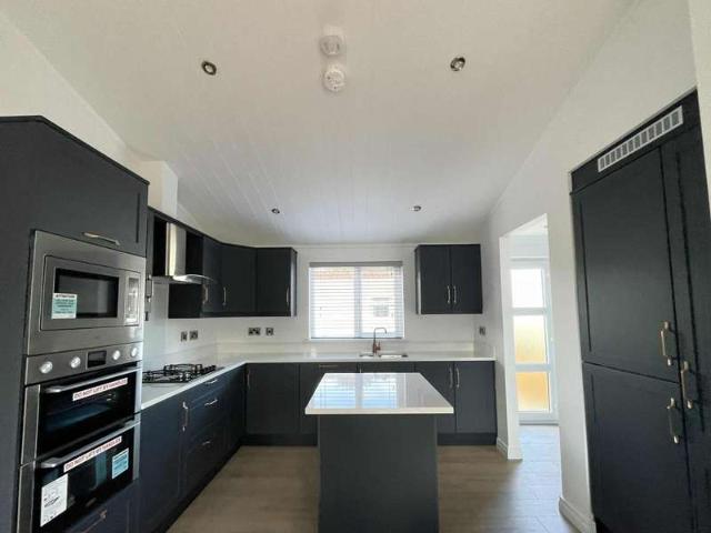 2 Bedroom Park Home Mobile Home