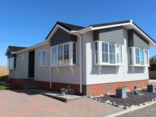 2 Bedroom Park Home Mobile Home
