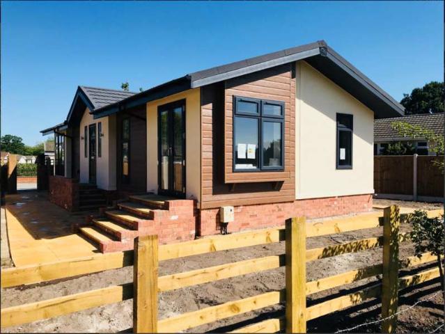 2 Bedroom Park Home Mobile Home