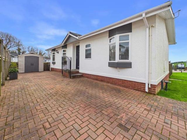 2 Bedroom Park Home Mobile Home