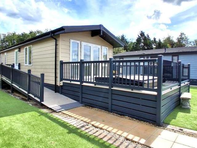2 Bedroom Park Home Mobile Home