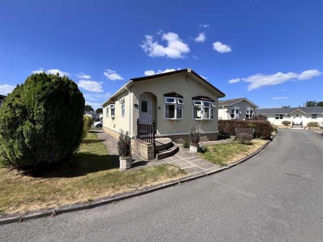 2 Bedroom Park Home Mobile Home