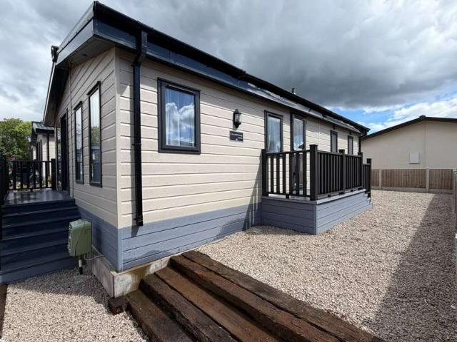 2 Bedroom Park Home Mobile Home