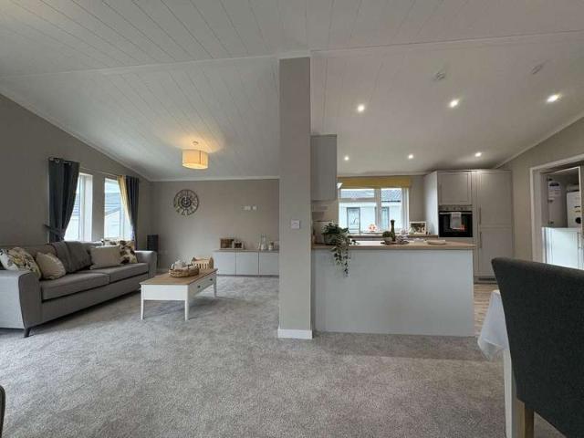 2 Bedroom Park Home Mobile Home