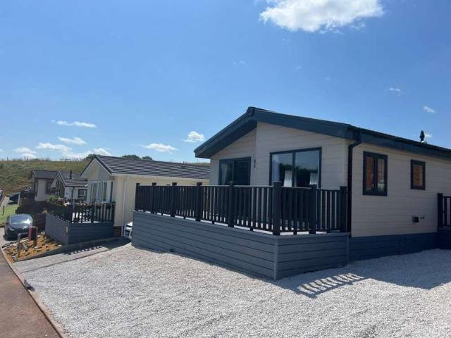 2 Bedroom Park Home Mobile Home