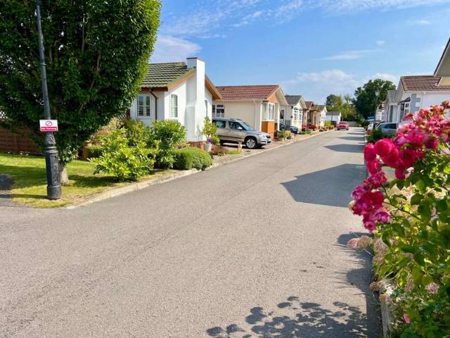 2 Bedroom Park Home Mobile Home
