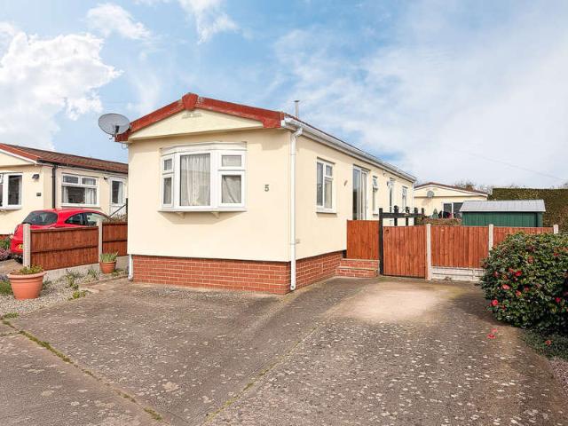2 Bedroom Park Home Mobile Home