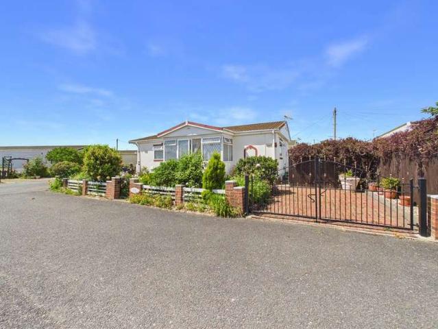 2 Bedroom Park Home Mobile Home