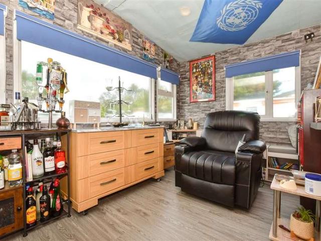 2 Bedroom Park Home Mobile Home