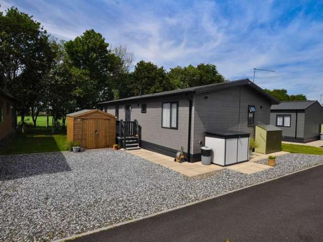 2 Bedroom Park Home Mobile Home