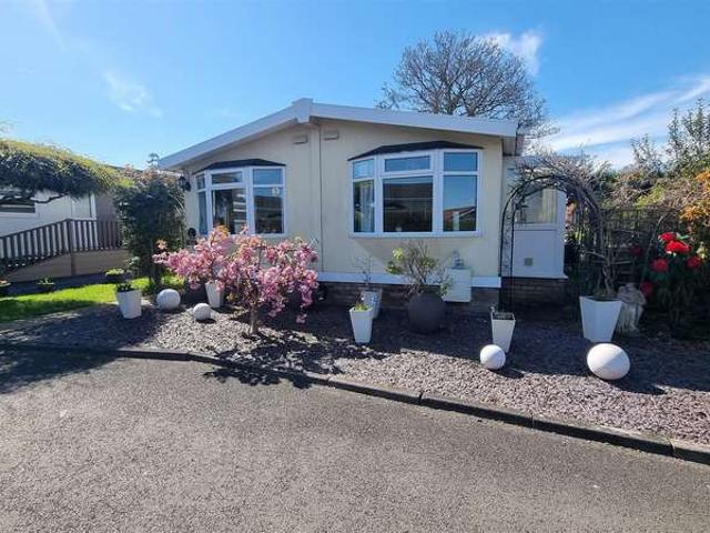 2 Bedroom Park Home Mobile Home