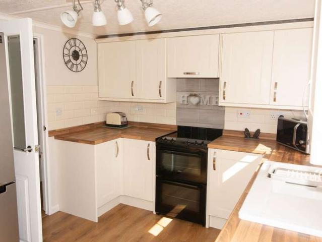 2 Bedroom Park Home Mobile Home