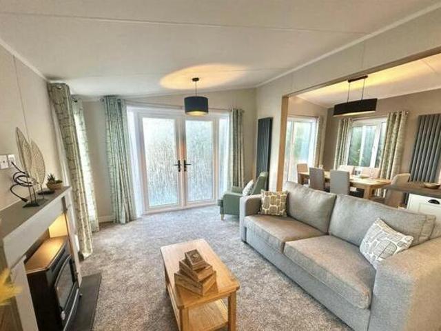 2 Bedroom Park Home For Sale In Out Rawcliffe