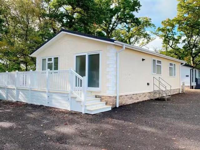 2 bedroom park home for sale in Organford Manor Country Park.
