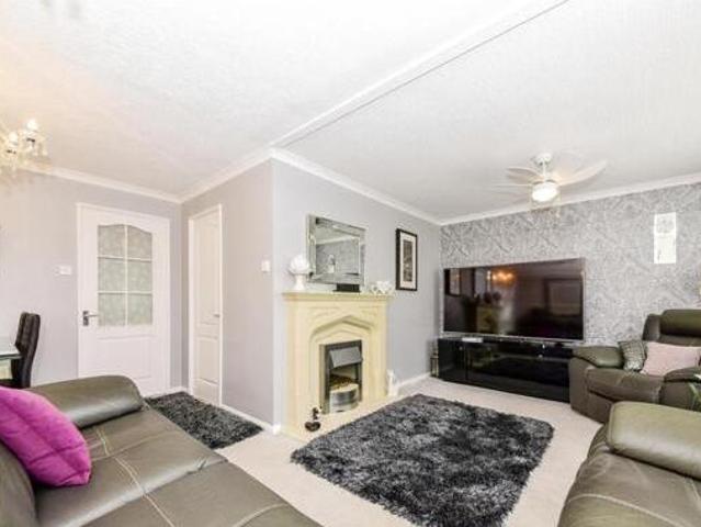 2 Bedroom Park Home For Sale In Allington