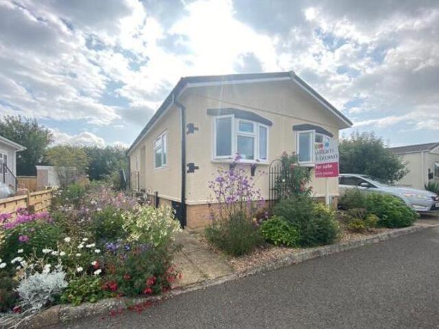 2 Bedroom Park Home For Sale In Allington