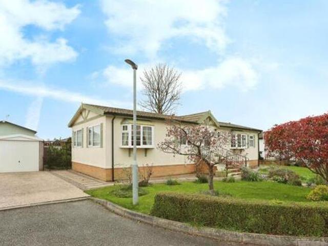 2 Bedroom Park Home For Sale In Allington