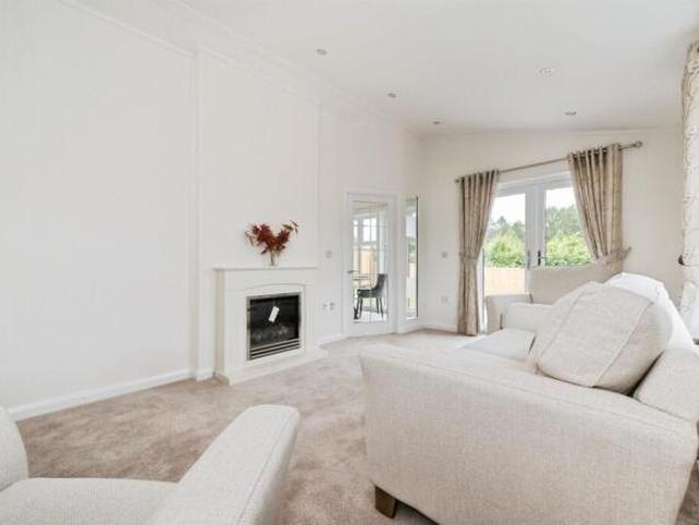 2 bedroom park home for sale in Alresford Road, Winchester, SO21