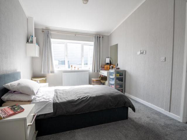 2 bedroom park home for sale in Wyekham Park, Alresford Road, Winchester, SO21