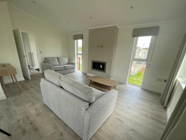 2 Bedroom Park Home For Sale In Builth Road