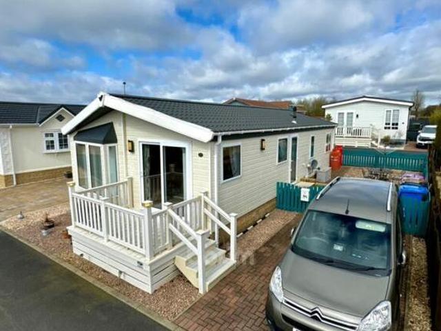 2 Bedroom Park Home For Sale In Burnhouse