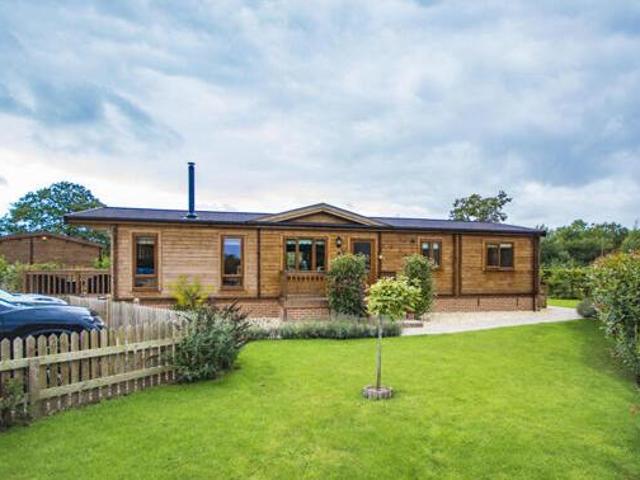 2 Bedroom Park Home For Sale In Button Bridge, Kinlet