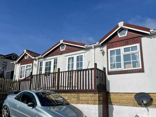 2 Bedroom Park Home For Sale In Bakers Hil