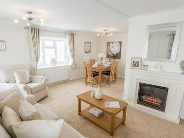 2 Bedroom Park Home For Sale In Bank End, Clayton West