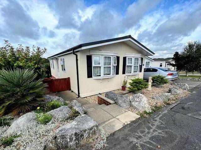 2 Bedroom Park Home For Sale In Bashley Cross Road, New Milton