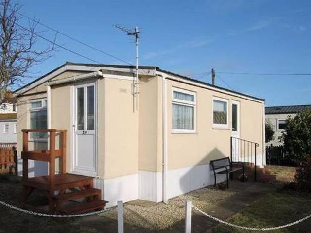 2 bedroom park home for sale in Beach Road Severn Beach Bristol BS35 BS35
