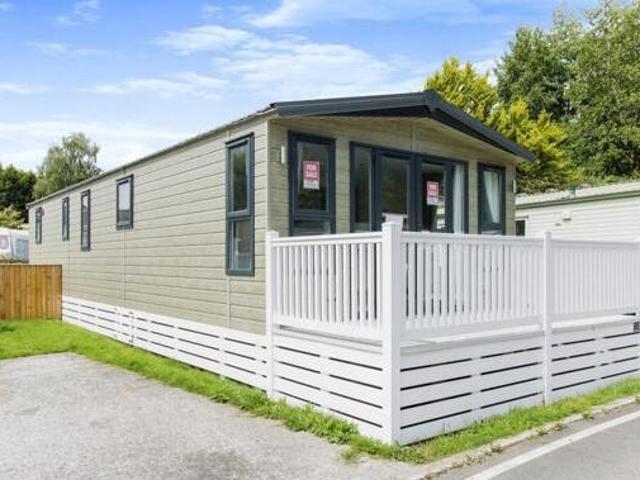 2 Bedroom Park Home For Sale In Bickington