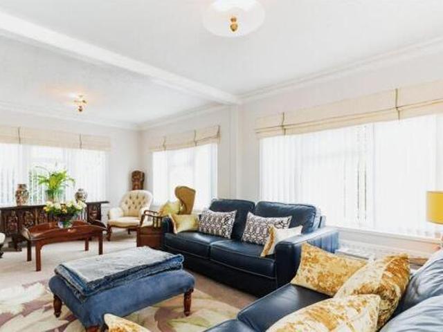 2 Bedroom Park Home For Sale In Bovey Tracey