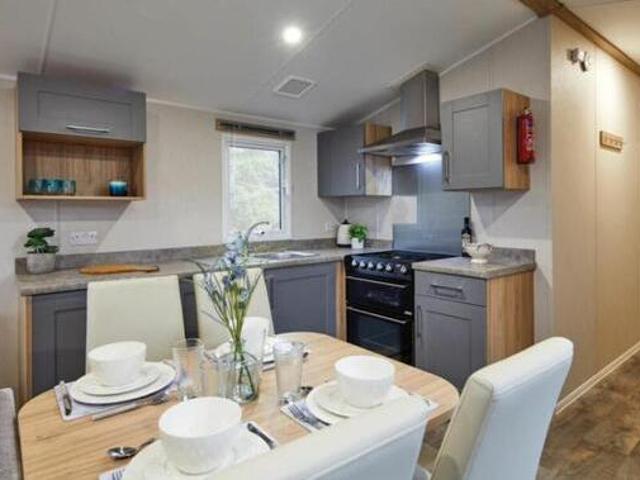 2 Bedroom Park Home For Sale In Bramlands Lane