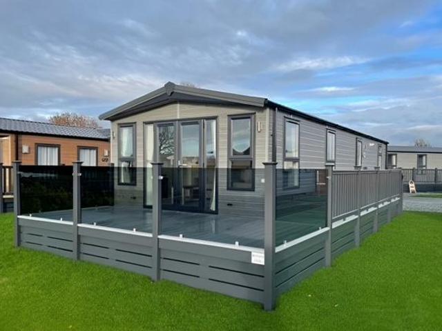 2 Bedroom Park Home For Sale In Bridlington Holiday Park, Carnaby