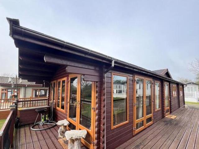 2 Bedroom Park Home For Sale In Carlton