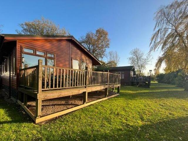 2 Bedroom Park Home For Sale In Carlton