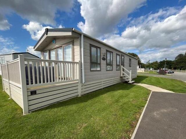 2 Bedroom Park Home For Sale In Carlton