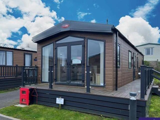 2 Bedroom Park Home For Sale In Cartford Lane, Little Eccleston