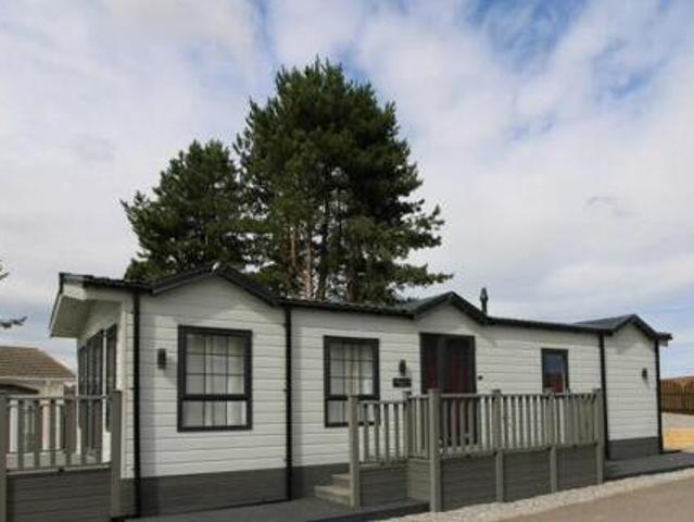 2 Bedroom Park Home For Sale In Cawdor Road
