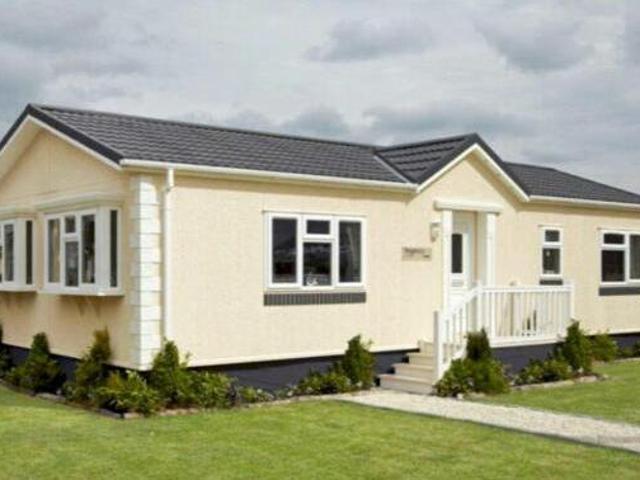 2 Bedroom Park Home For Sale In Church Minshull, Nantwich