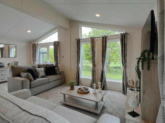 2 Bedroom Park Home For Sale In Cornwall