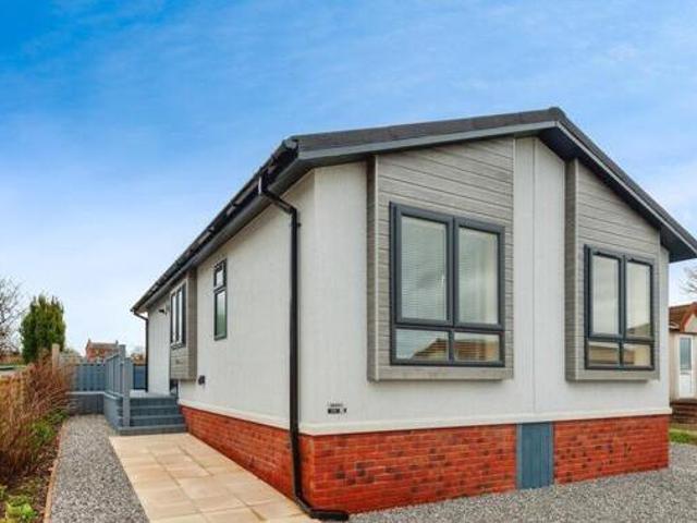 2 Bedroom Park Home For Sale In Dunham On The Hill